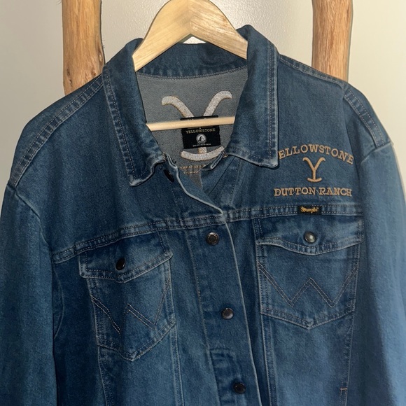 Wrangler | Jackets & Coats | Nwot Wrangler Yellowstone Dutton Ranch ...